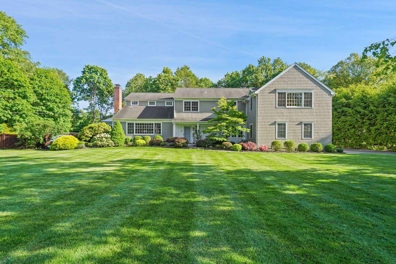 34 Summit Ridge Road | The Sarsen Team