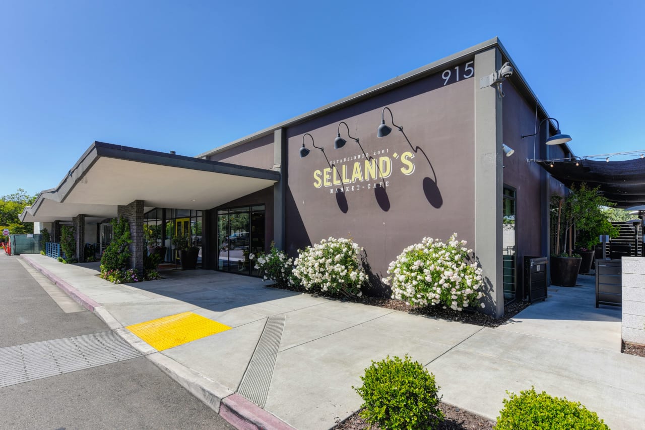 Community Amenities | Michael Onstead | Crocker Village