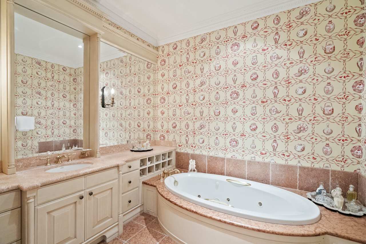 Exclusive Residence - One Post Road | Barry Cohen Homes