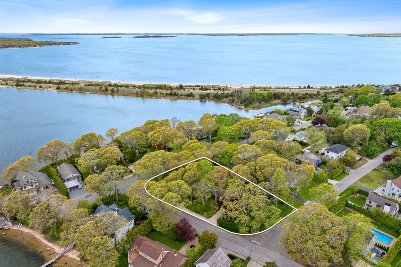 5 Bay View Drive E | Mala Sander + Team