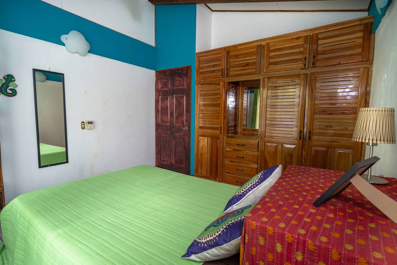 "Matapalo Coastal Retreat: Charming 2-Bed, 1.5-Bath Home, Steps from ...