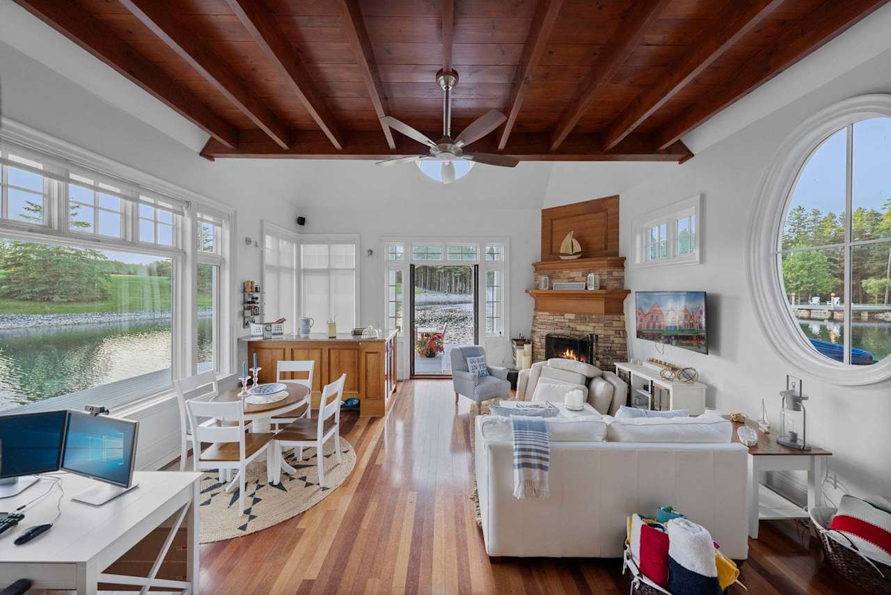 An Extraordinary Custom-Built Estate | Barry Cohen Homes