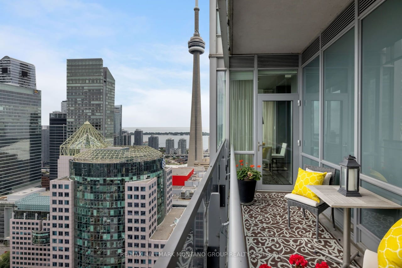 TIFF'S BEST EXECUTIVE SUITE | Toronto Real Estate | Penthouse Queen