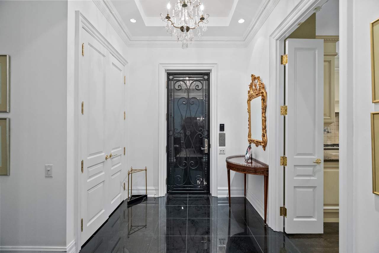 Exclusive Residence - One Post Road | Barry Cohen Homes