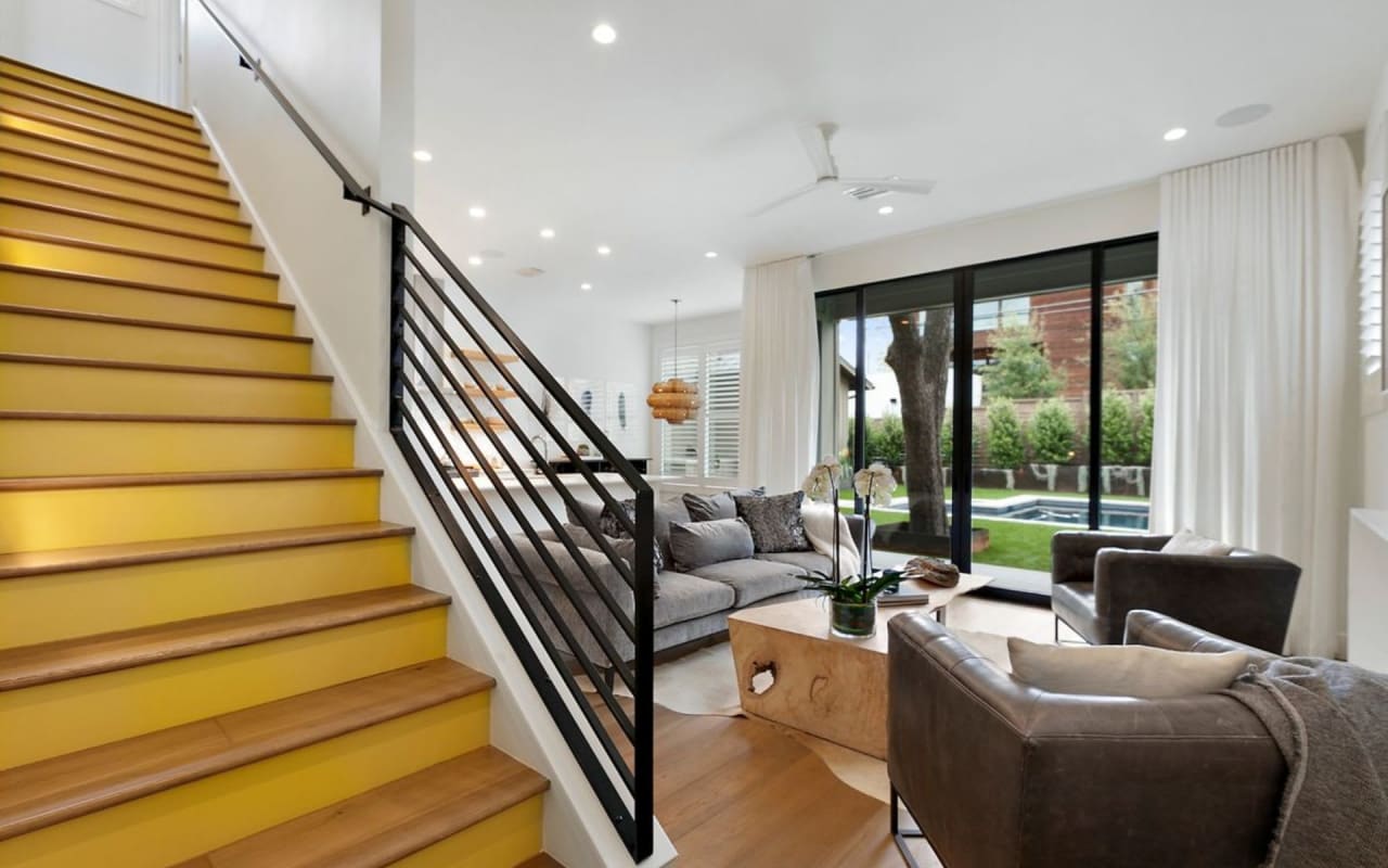 1301 Woodlawn Blvd | Lander Peerman