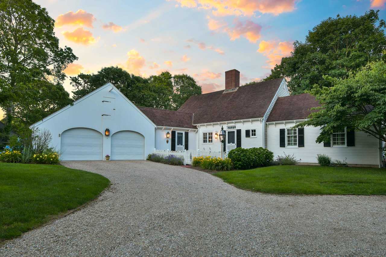 Guthrie Schofield Group | Cape Cod Real Estate Agents