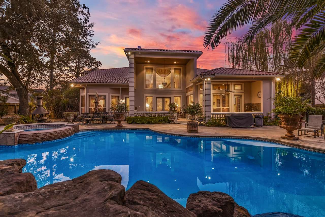 Houston Luxury Real Estate - Homes For Sale in Harris County | Morad Fiki