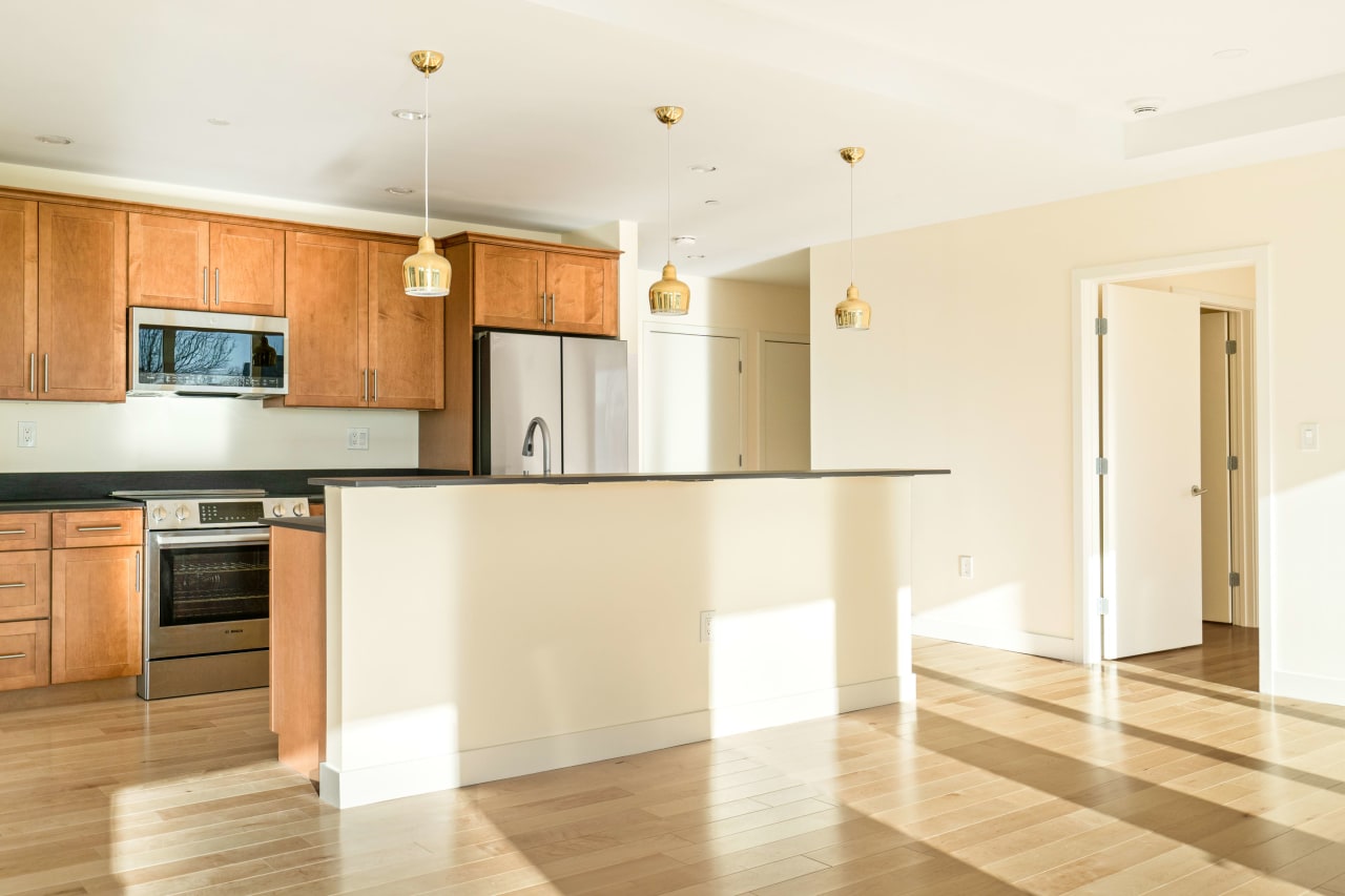 Spectacular River View Condo | Dana Schaefer Team