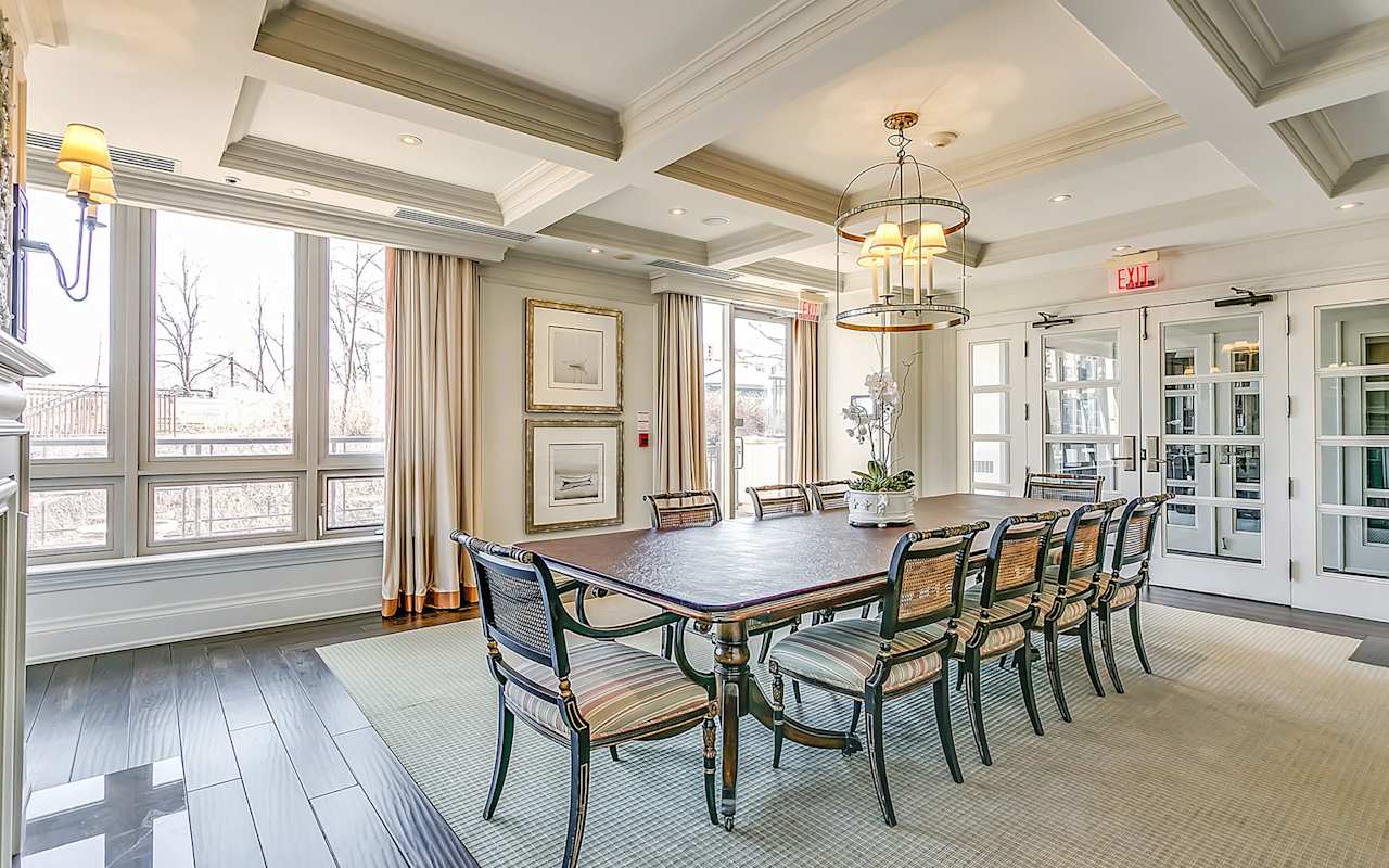 111 Forsythe Street Unit 504 | Oakville, ON L6K 3J9 | Goodale Miller Team