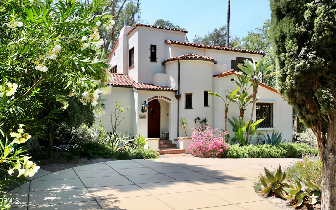 7 Most Recognized Residential Architectural Styles | Blog | McGlashan Group