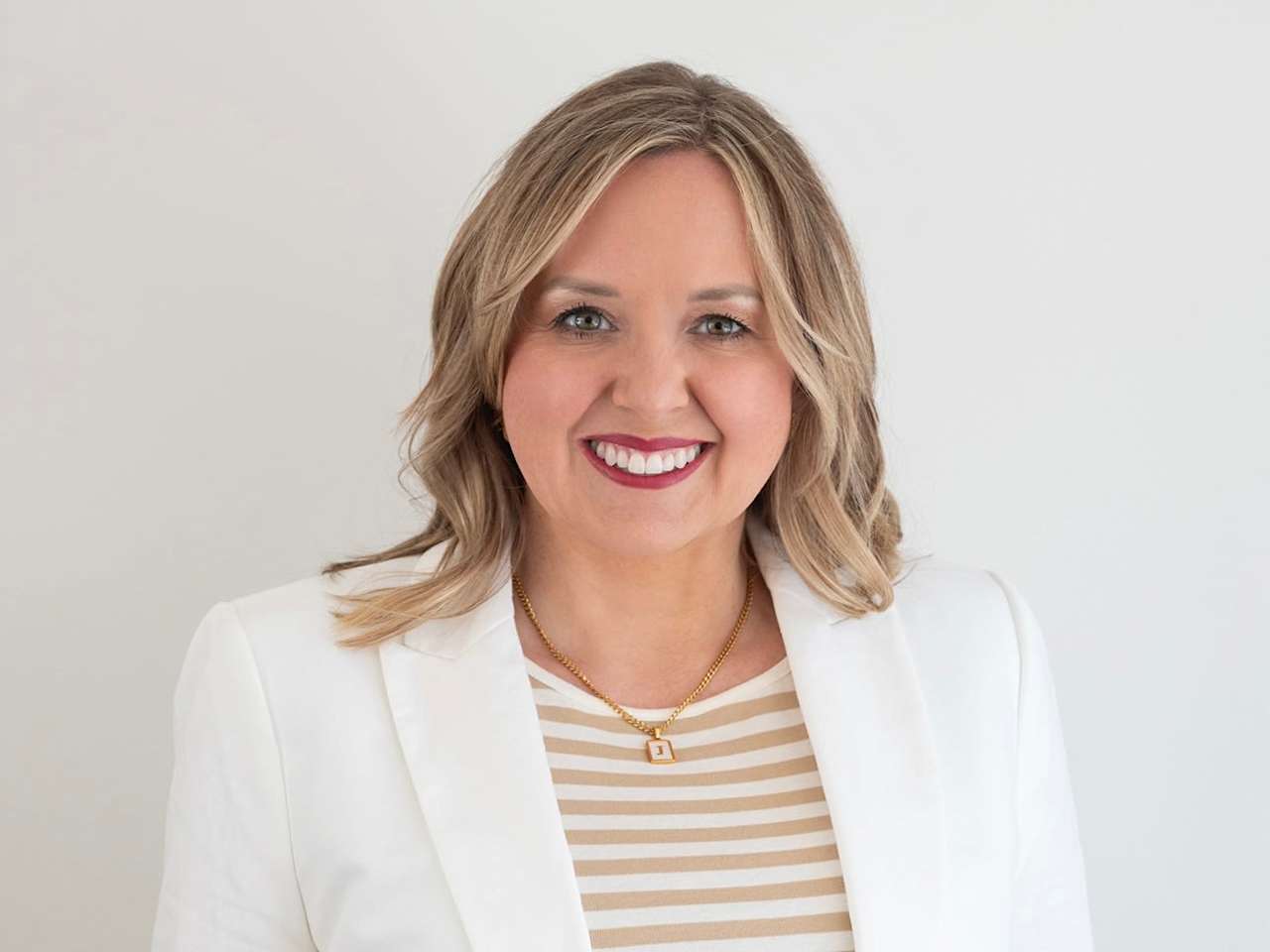 Hering Homes Team | #1 CB Agent in Lake County