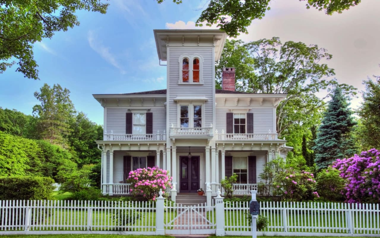 7-Point Checklist to Follow Before Listing Your Home | Blog | Cindy ... 7-Point Checklist to Follow Before Listing Your Home | Blog | Cindy ...