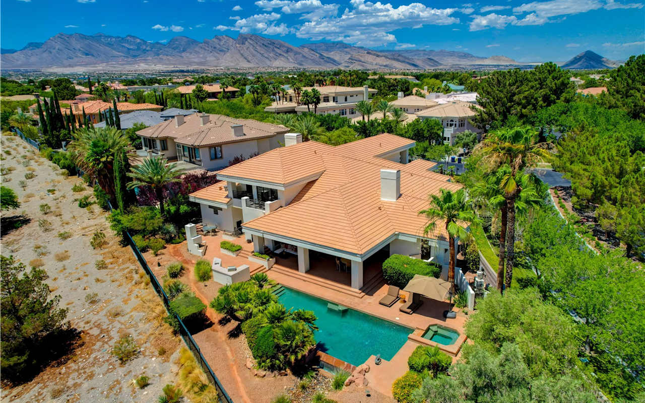 5 Great Neighborhoods to Live in Summerlin | Blog | The Greg Clemens Team