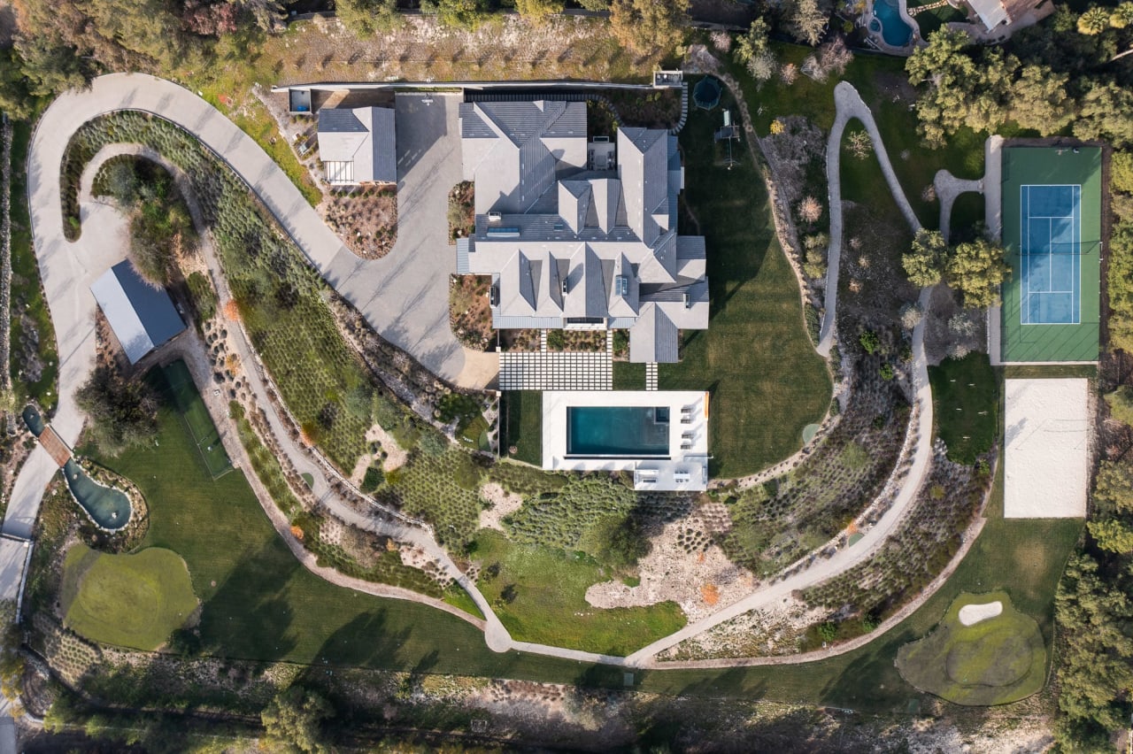 5521 PARADISE VALLEY RD