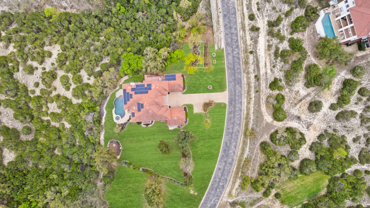 4415 Lago Viento | Susan Barringer | Austin Real Estate Agent