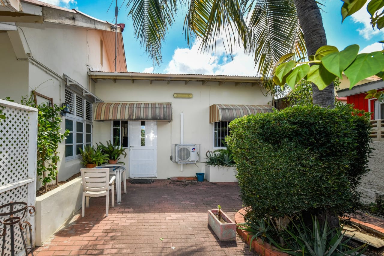 Real Estate in Aruba | Centrally Located | Home For Sale in Oranjestad ...