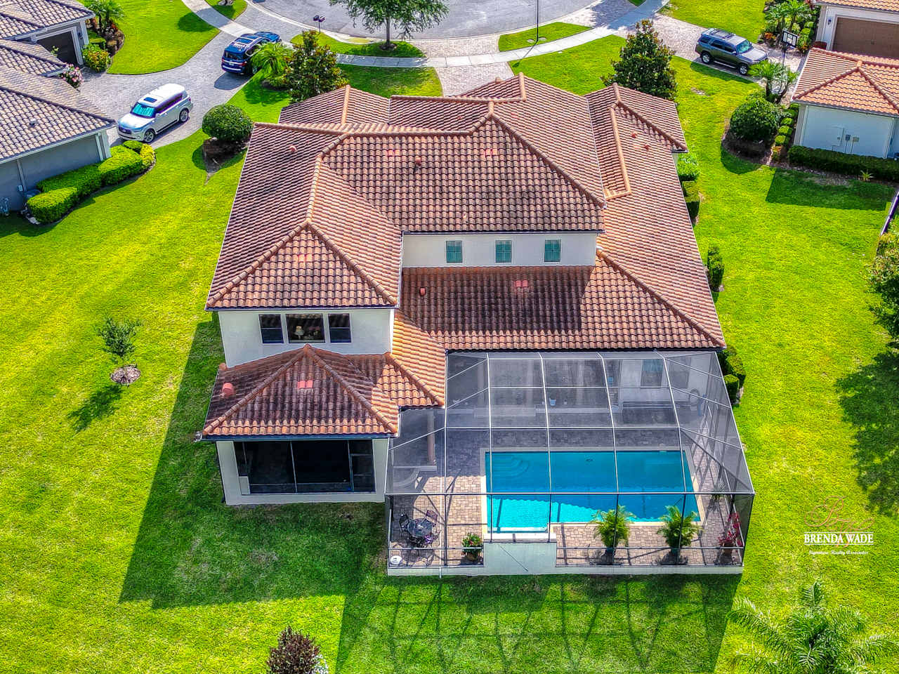 PRICE REDUCED! | 122 BROOKOVER LN