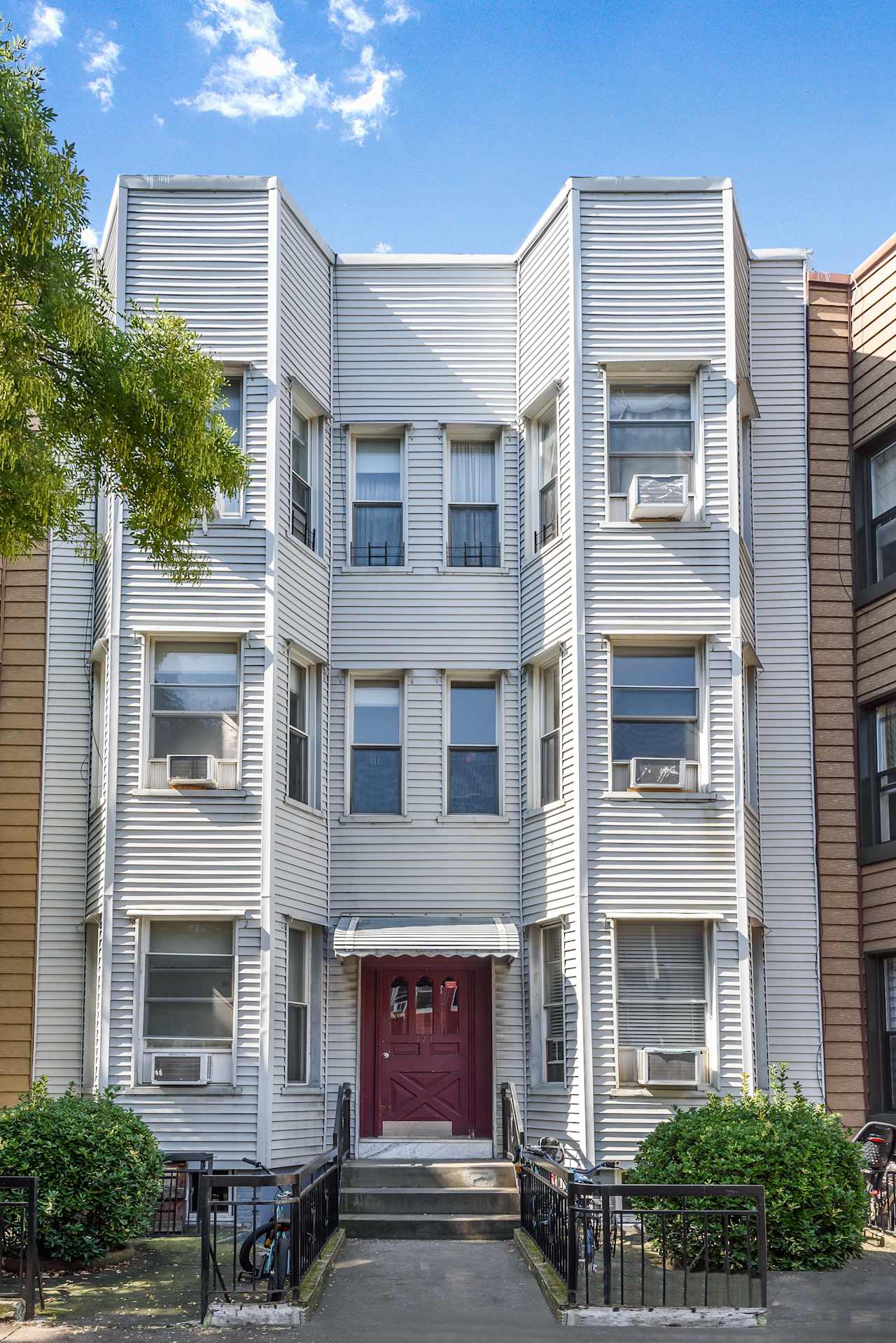 173 Russell Street | Block Real Estate Group