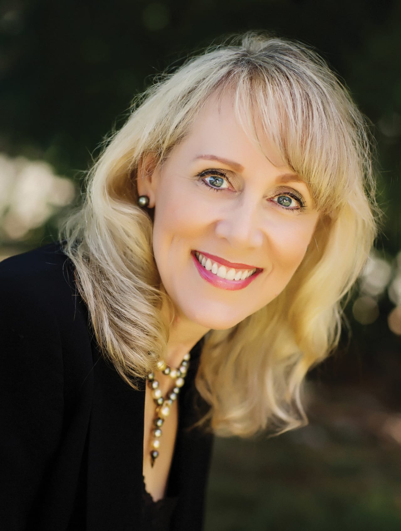 4221 Kaikoo Place | Lisa & Malia | Honolulu Real Estate Agents