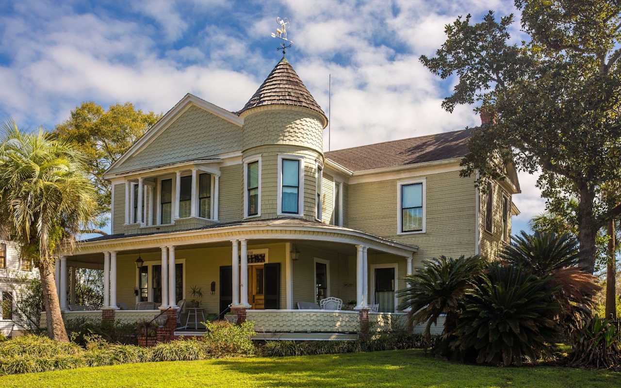 Vaden Realty Group | Real Estate Agents