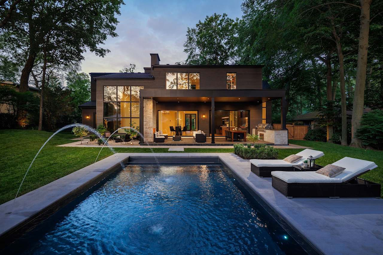 2102 Glenforest Crescent | Oakville, ON L6J 2G4 | Goodale Miller Team
