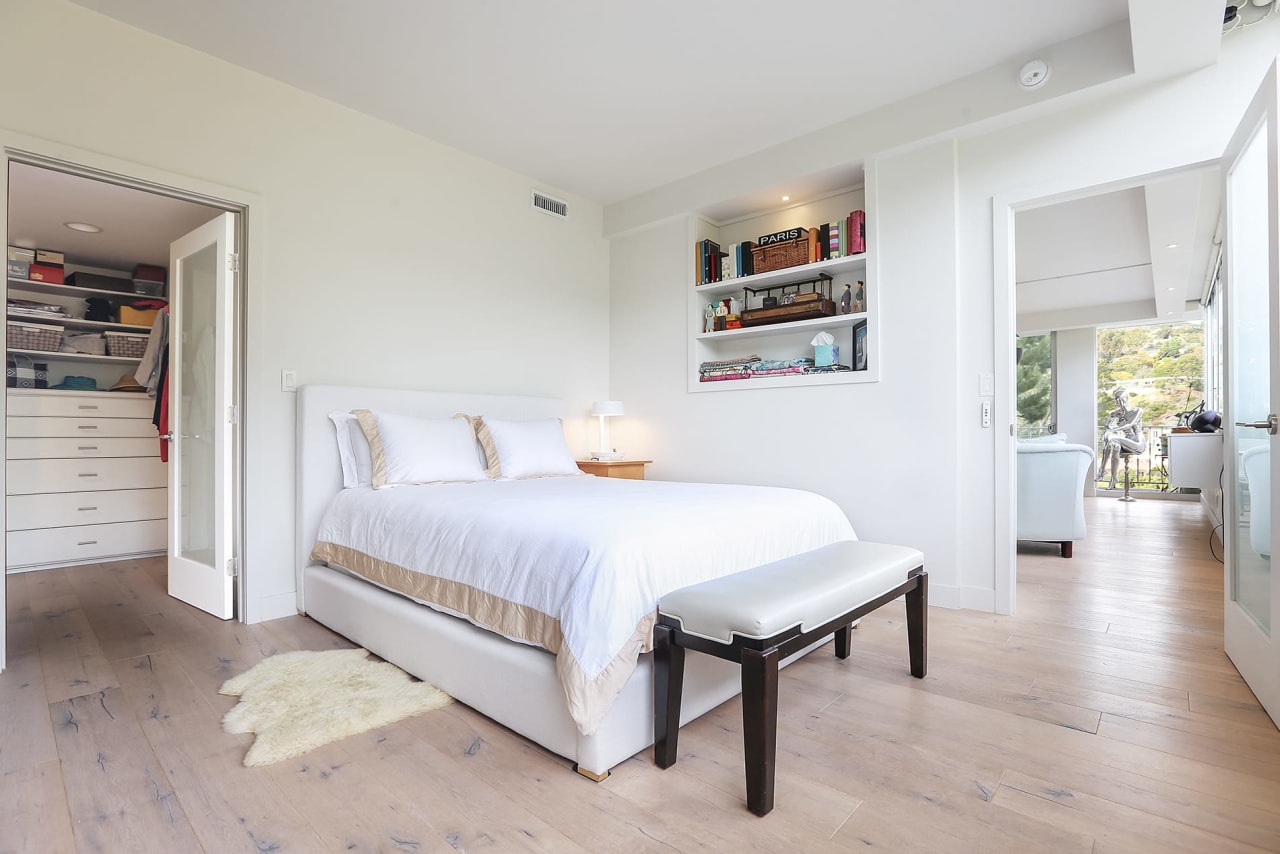 Exquisite 2 Bed 2 Bath Condo in Edgewater Towers | Pacific Palisades ...
