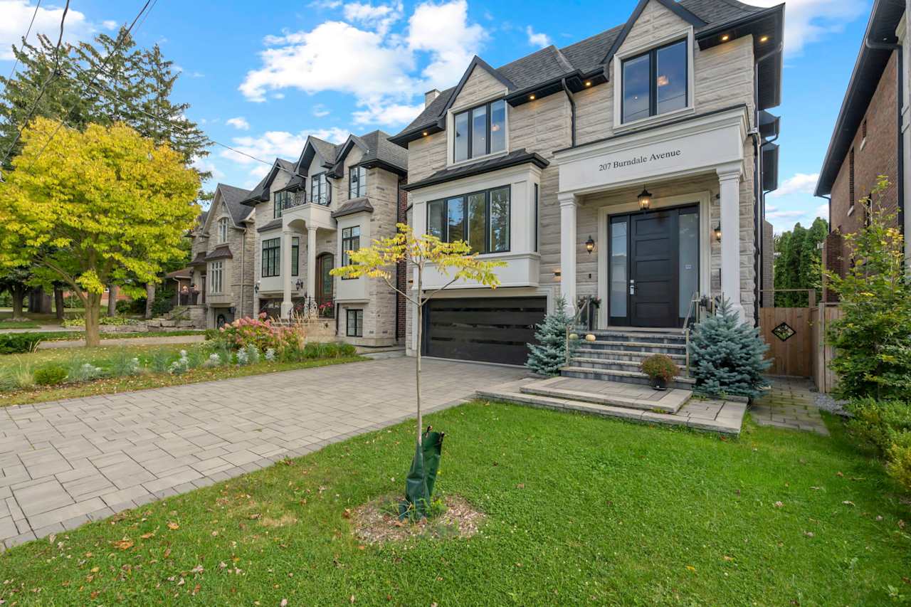 SOLD: Spectacular Contemporary Residence | Barry Cohen Homes