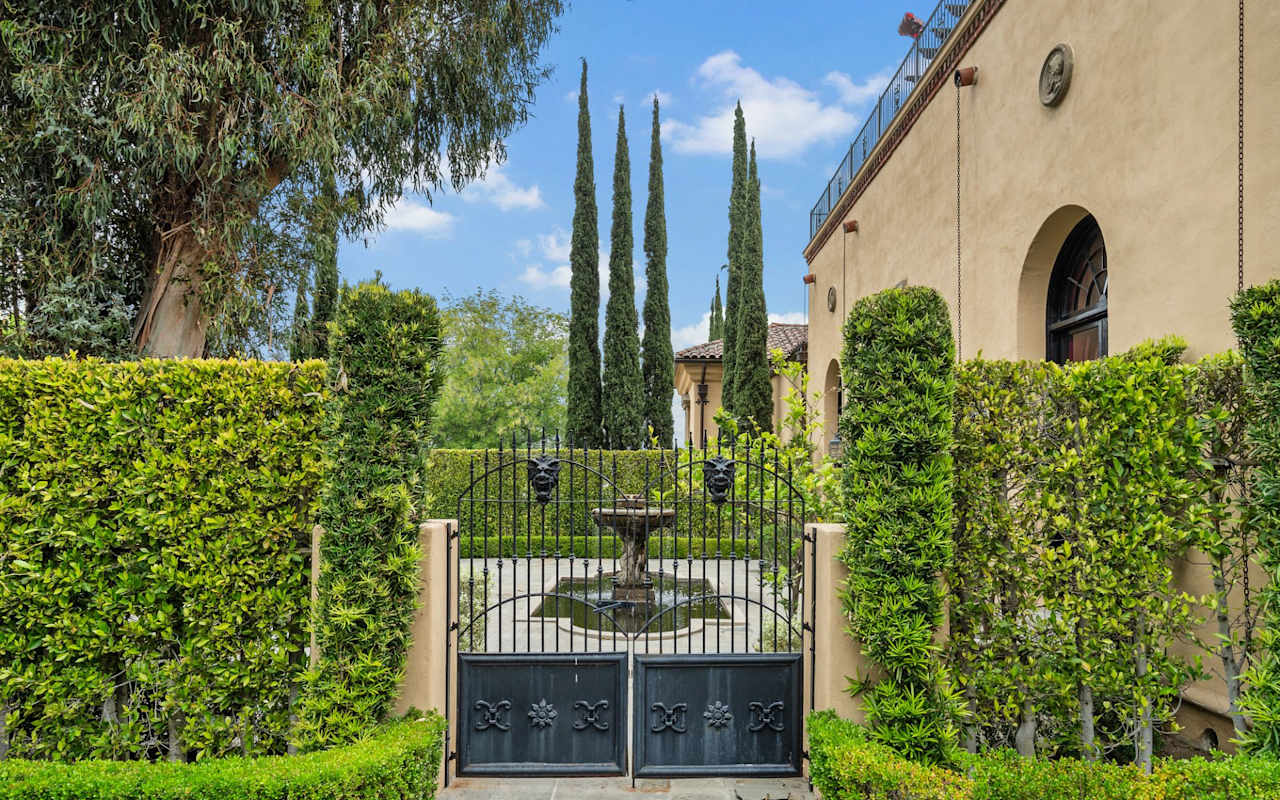 The Cedars Mansion | Christophe Choo