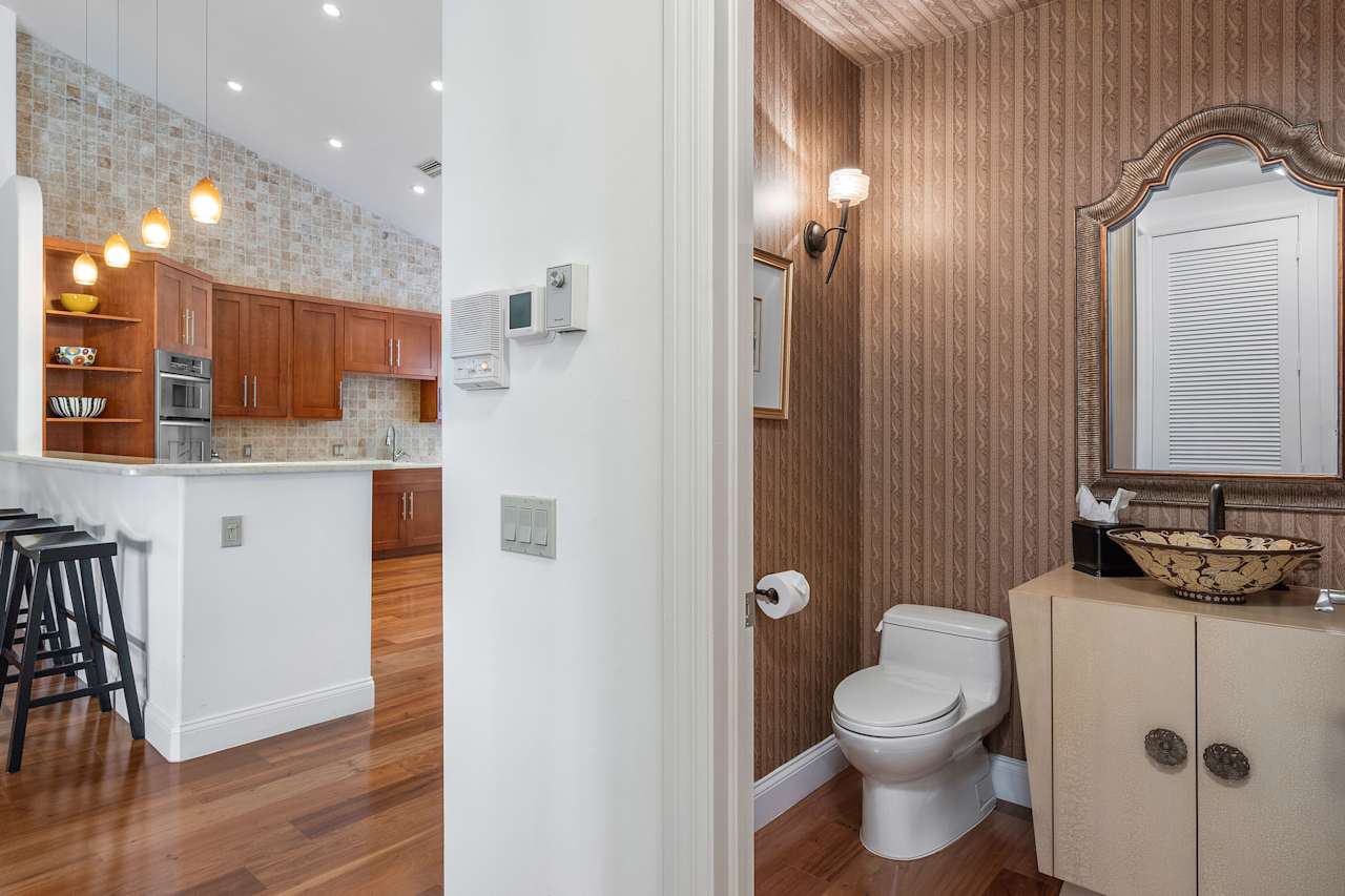 17589 Ashbourne Lane B