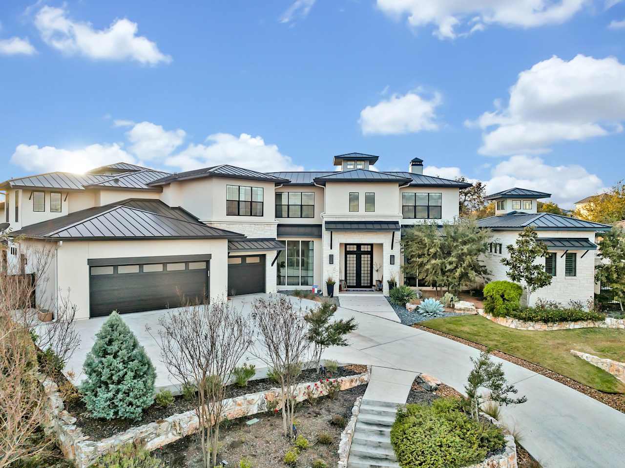 Delaine Mathieu Real Estate