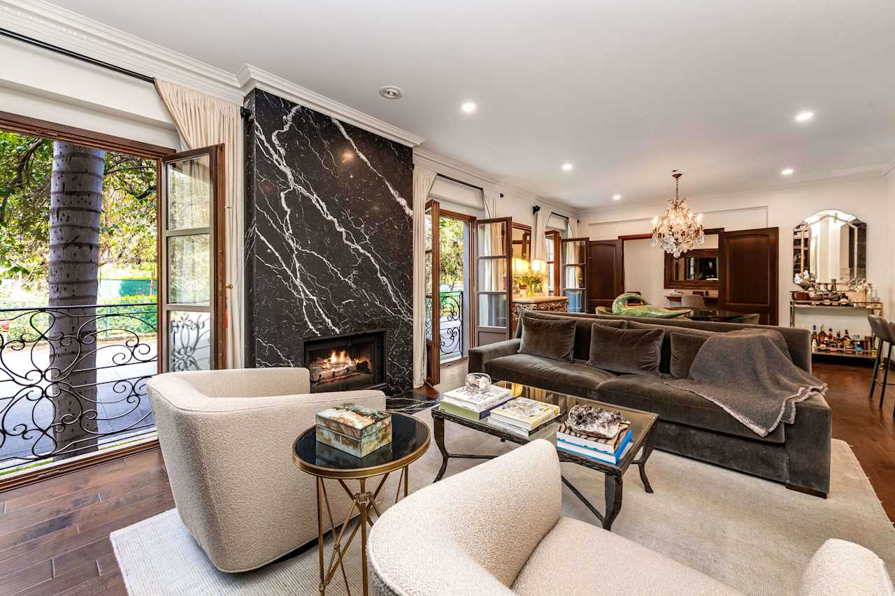 Jade Mills | Beverly Hills Real Estate Agent | Luxury Realtor