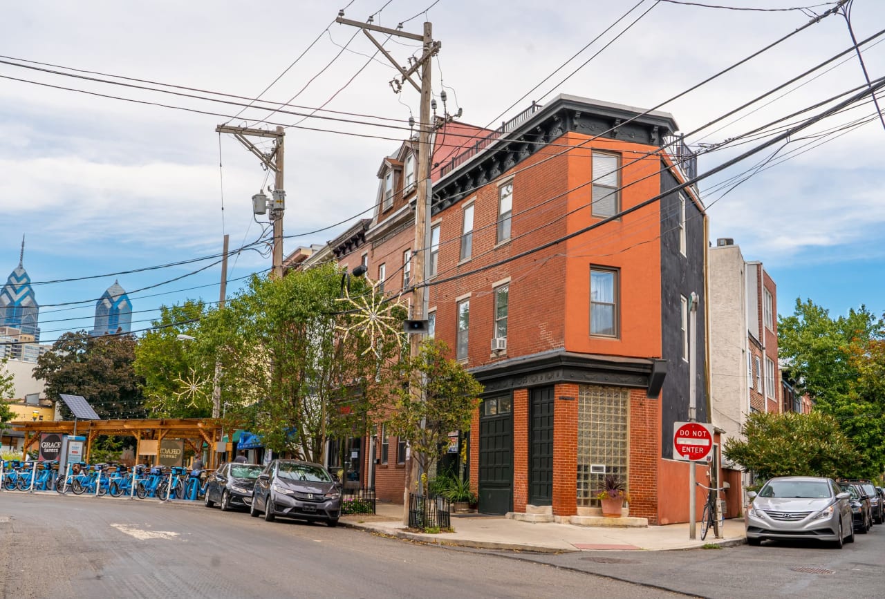 Graduate Hospital, PA Area Guide | Steven Dome