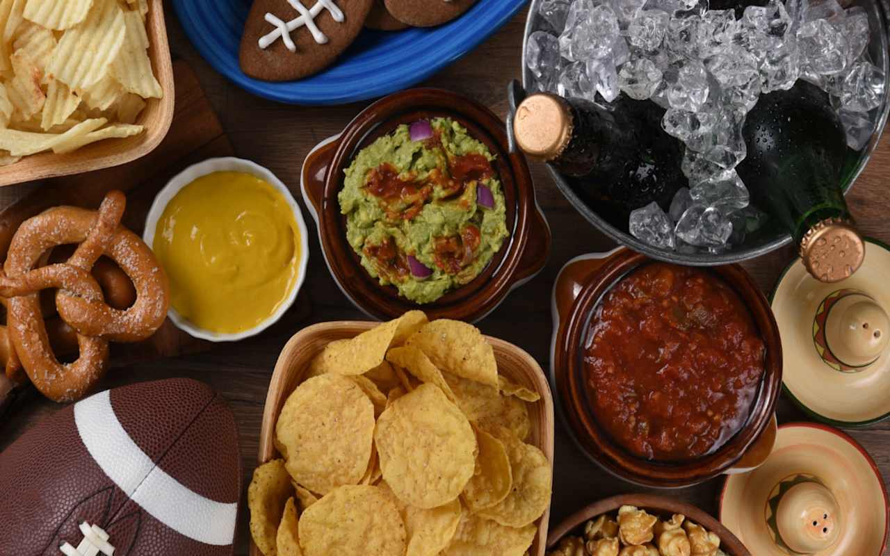 10 Tips for Hosting a Winning Football Watch Party | Blog