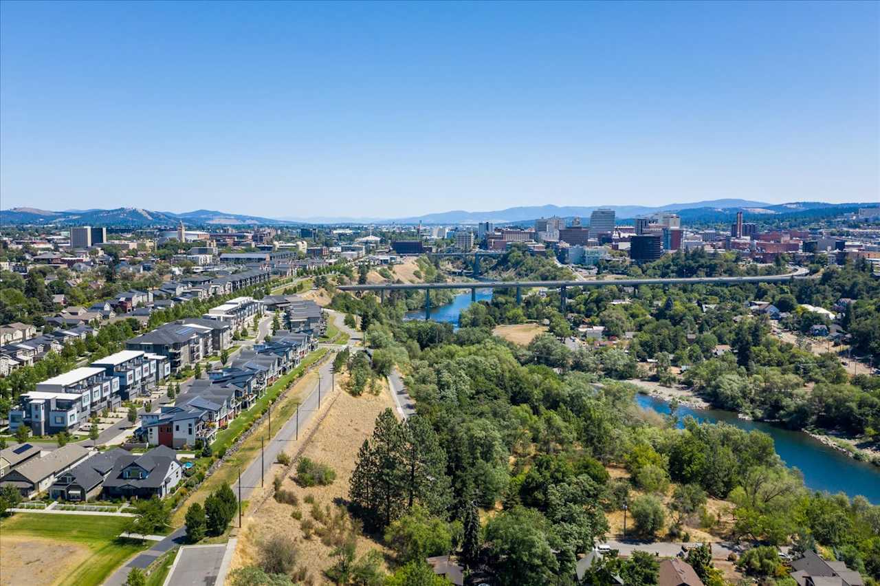 Kendall Yards | Neighborhood Guide