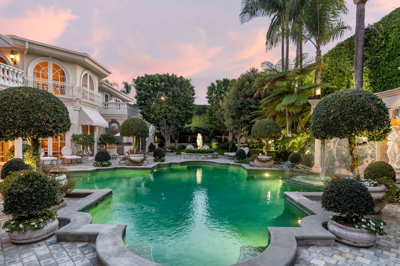 Exclusive Listings | Carolwood | Beverly Hills Real Estate Agents