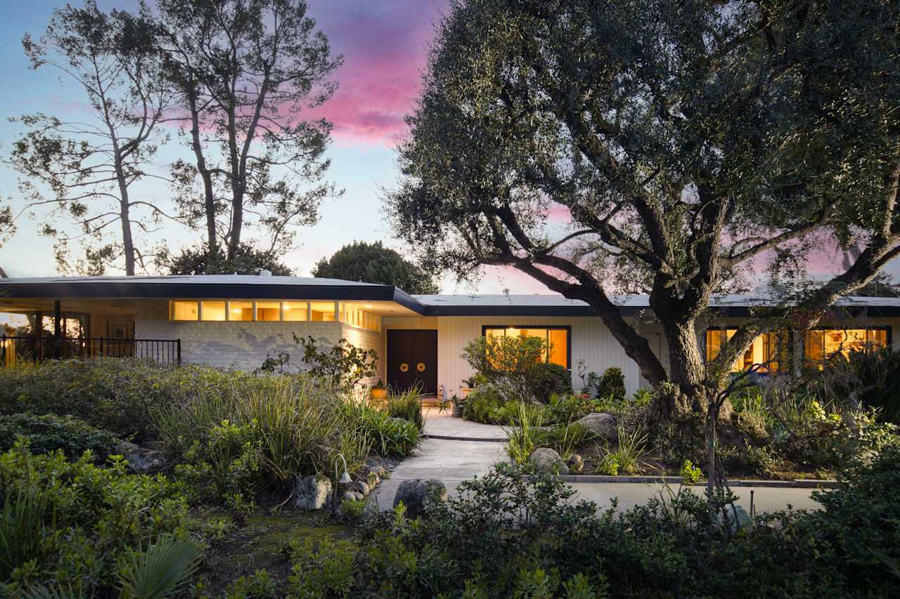 The Good Family Residence, 1961