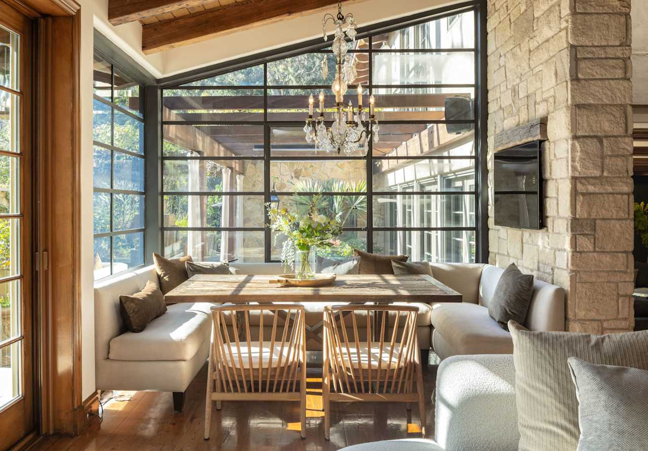 1492 Stone Canyon Rd