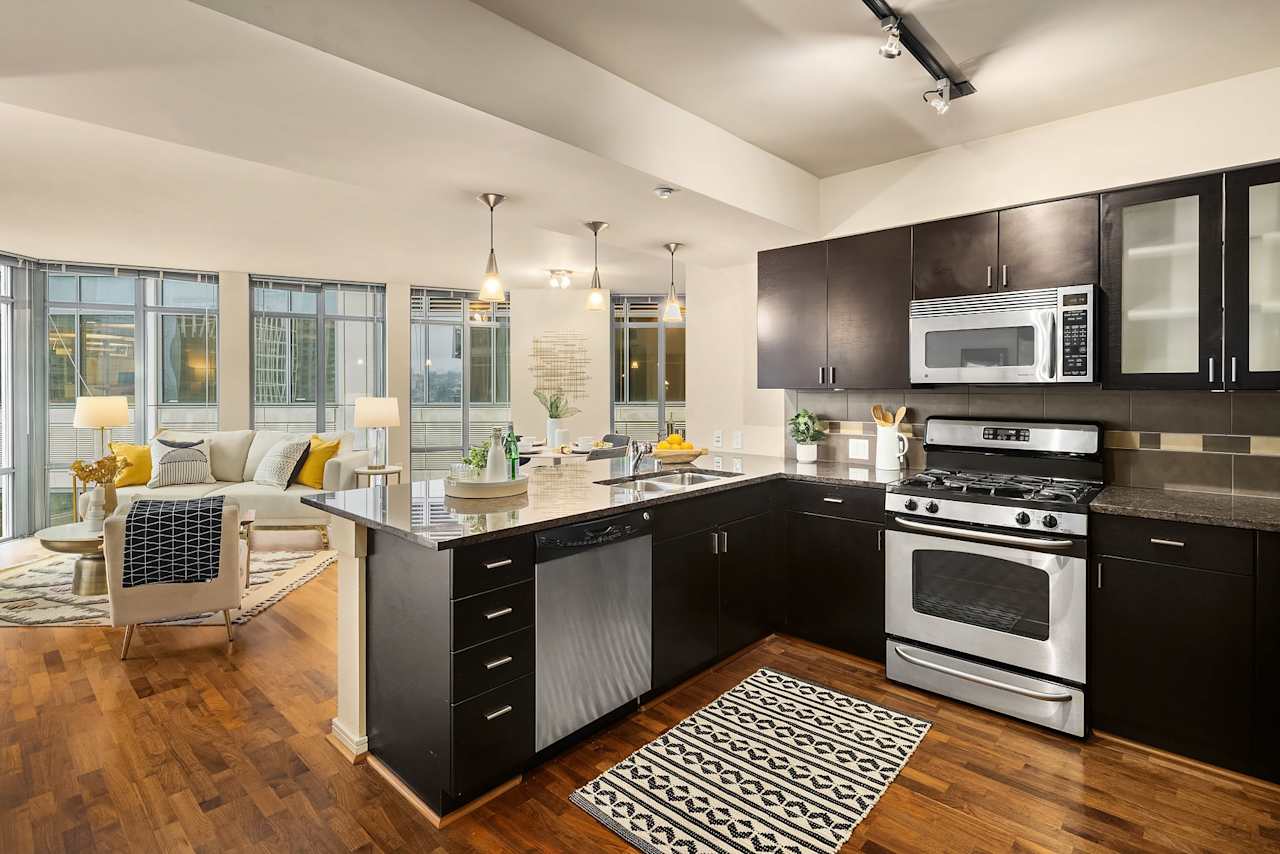 Cosmopolitan | Development | Jeff Reynolds