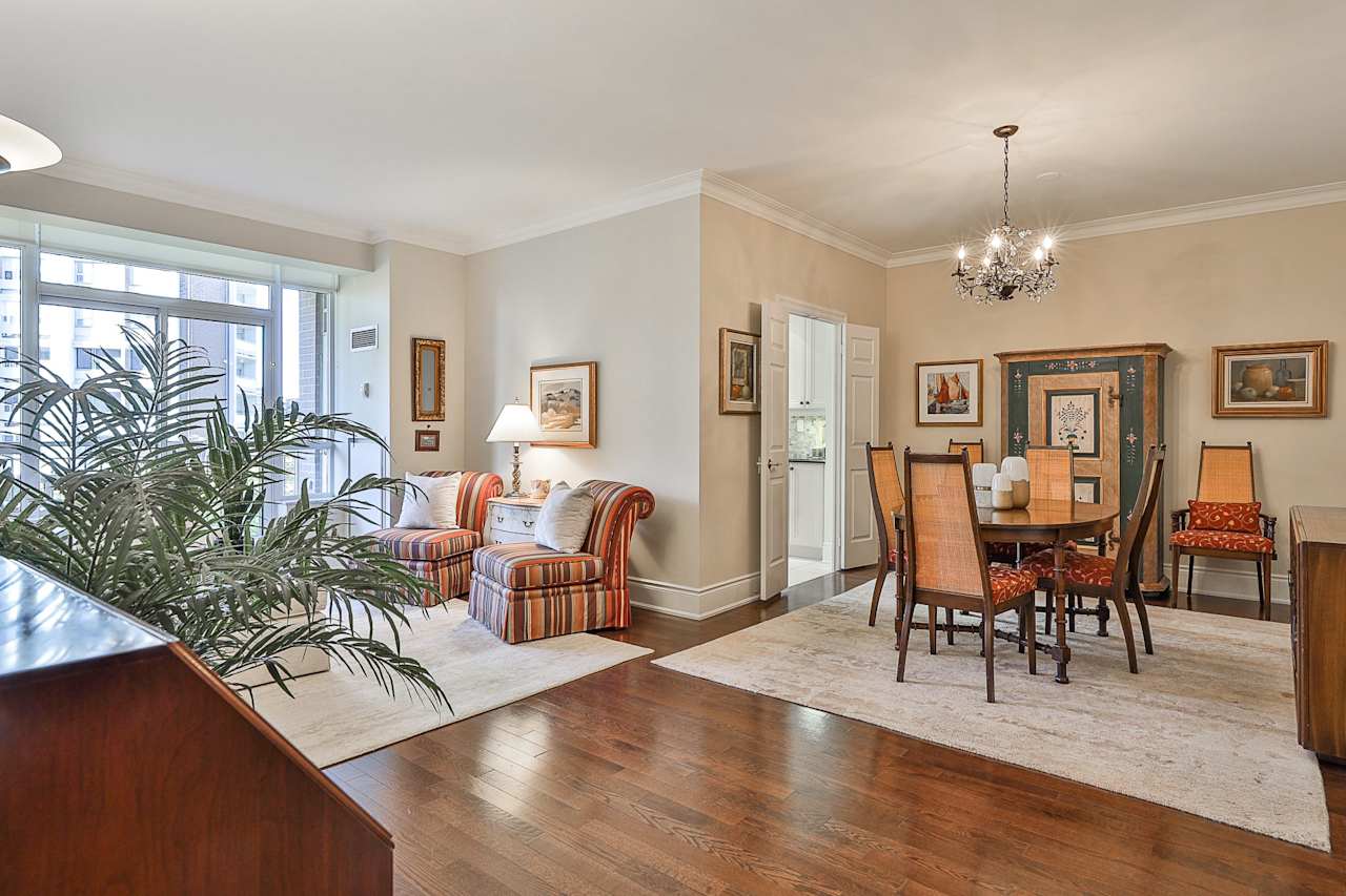 55 Delisle Avenue Unit: 704 | Toronto, ON M4V3C2 | 3 Beds | Jonathan ...