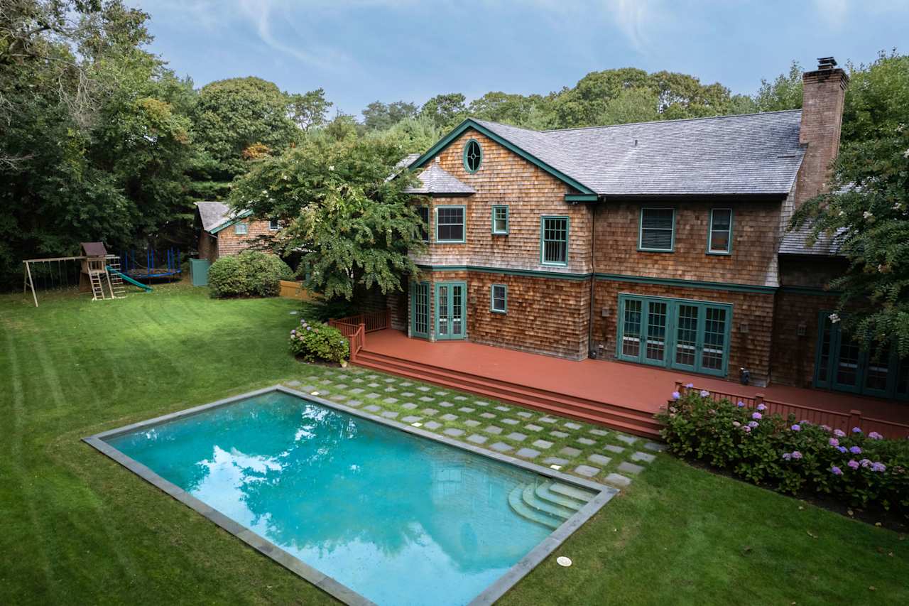 A Sublime Traditional in the Historic Village of Quogue | CeeJackTeam ...