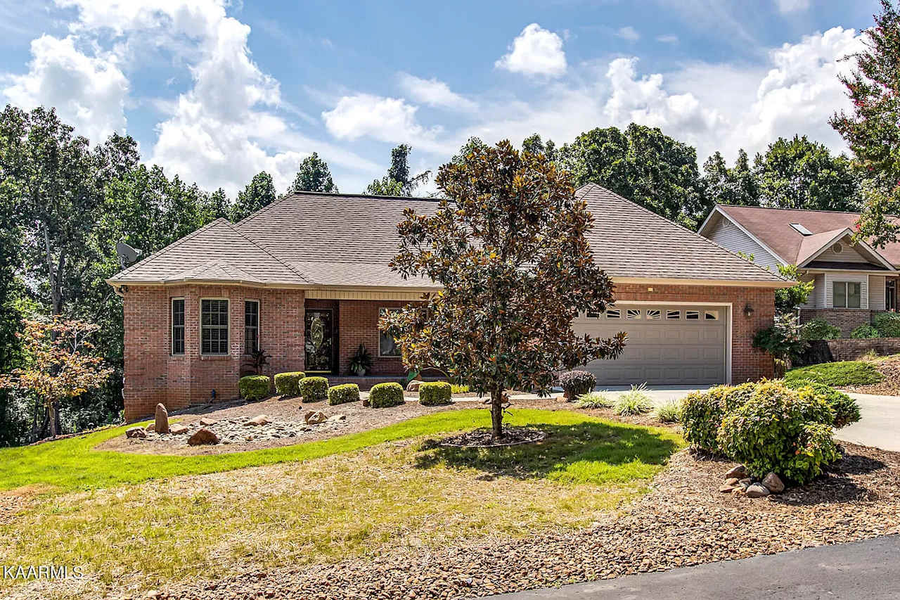 Top Knoxville, TN Real Estate Agent | Liza Bryan Acheson