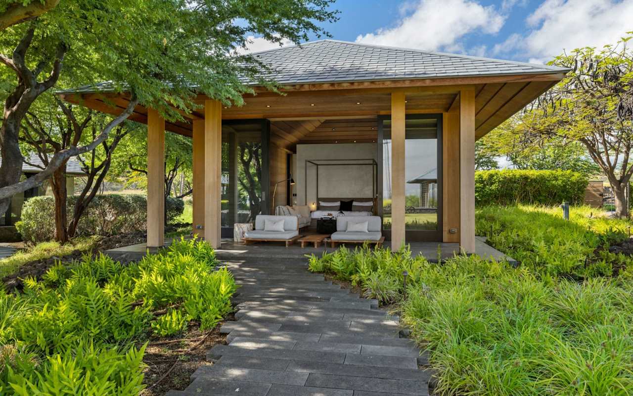 Nicholson, LLC | Hawaii Home Builder