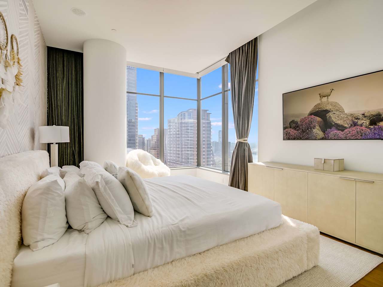 The W Residences 210 Lavaca Street Austin, TX