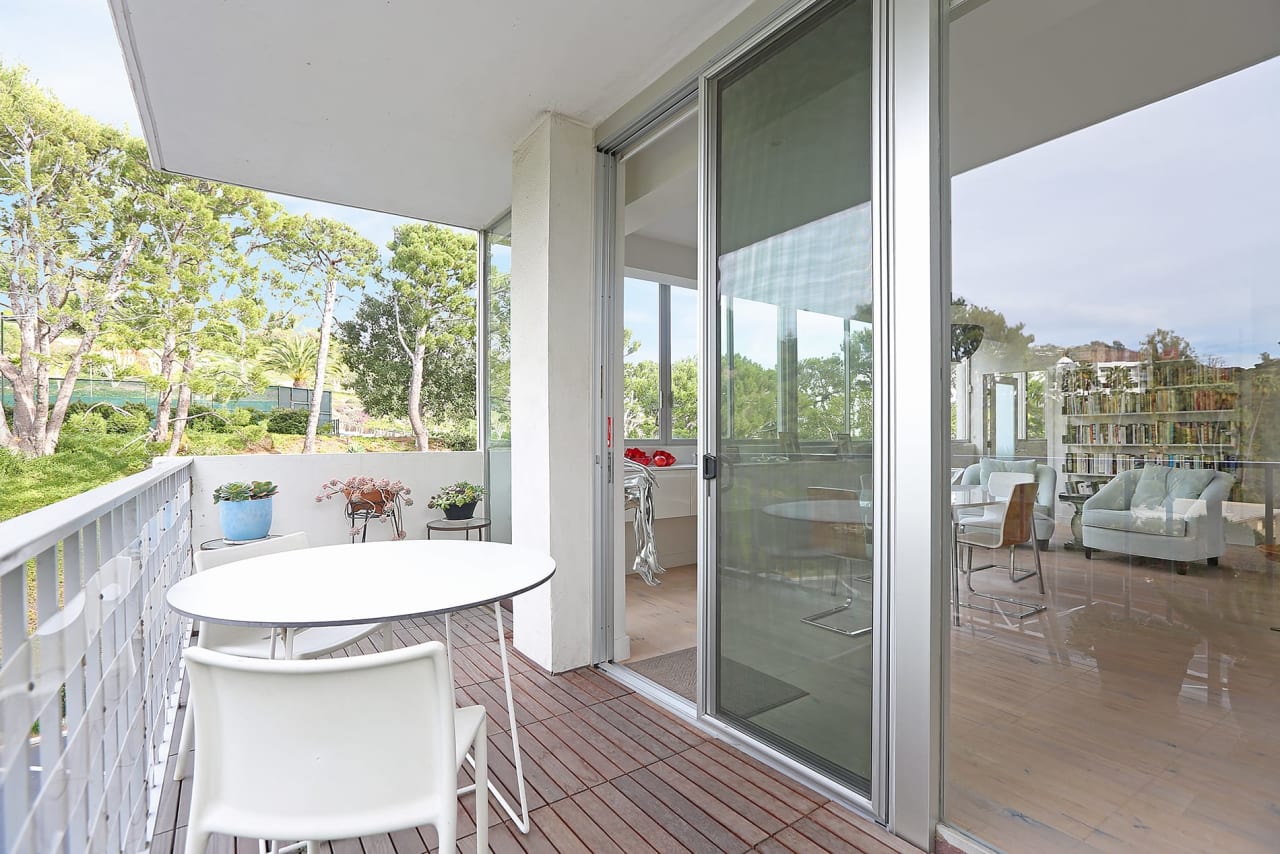 Exquisite 2 Bed 2 Bath Condo in Edgewater Towers | Pacific Palisades ...