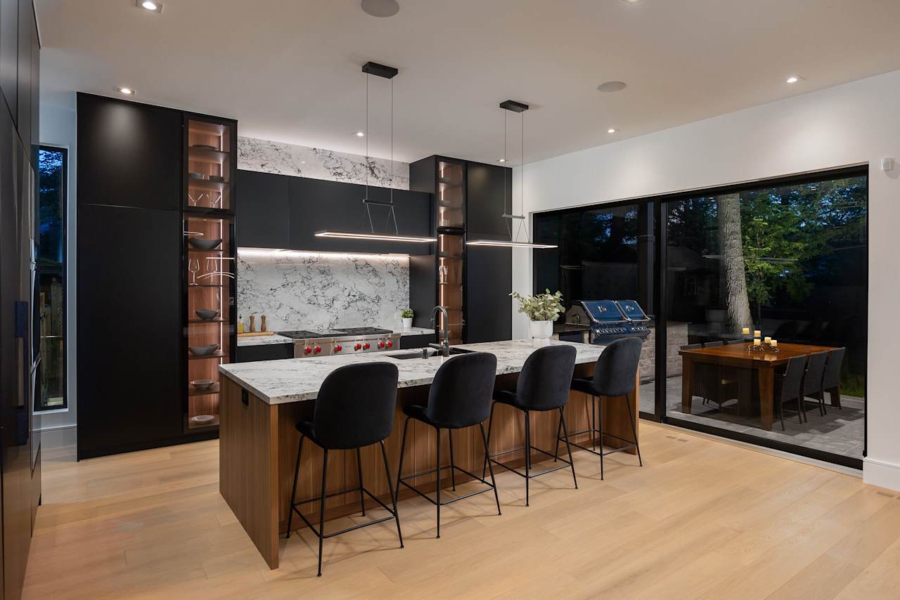 2102 Glenforest Crescent | Oakville, ON L6J 2G4 | Goodale Miller Team