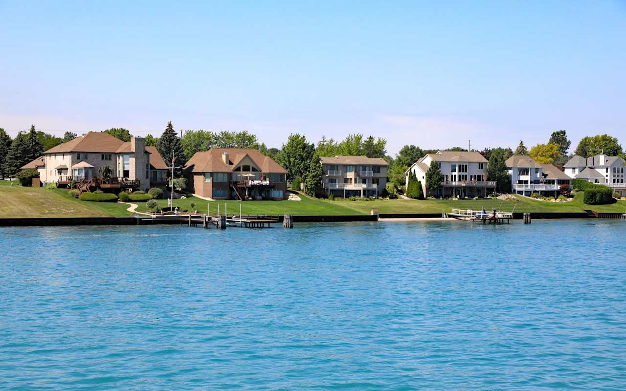 The Sandi Gentry Team | Michigan Real Estate Agent Experts