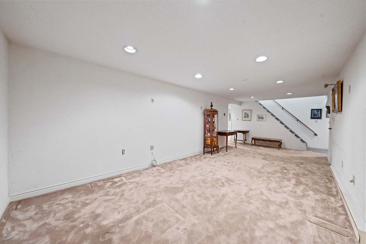 SOLD: One Of Denlow's Most Sought After Layouts | Barry Cohen Homes