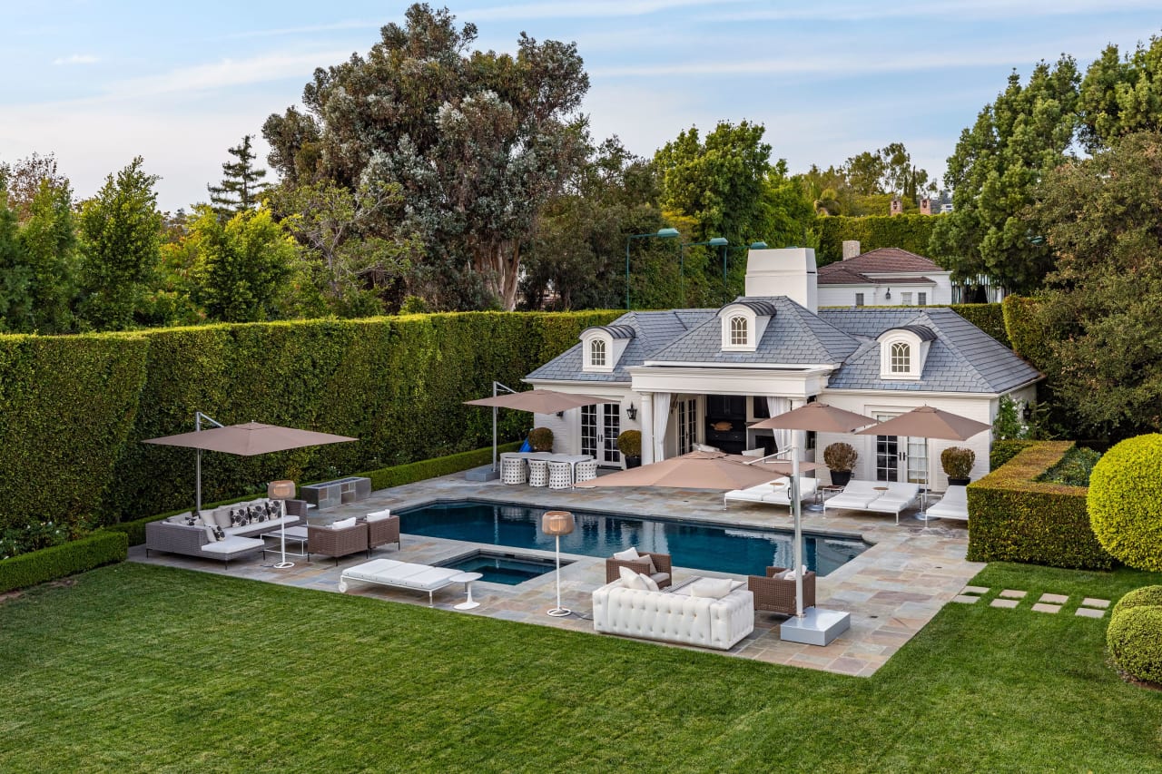 219 S Mapleton Dr | 90024 | 9 Beds, 9 Baths