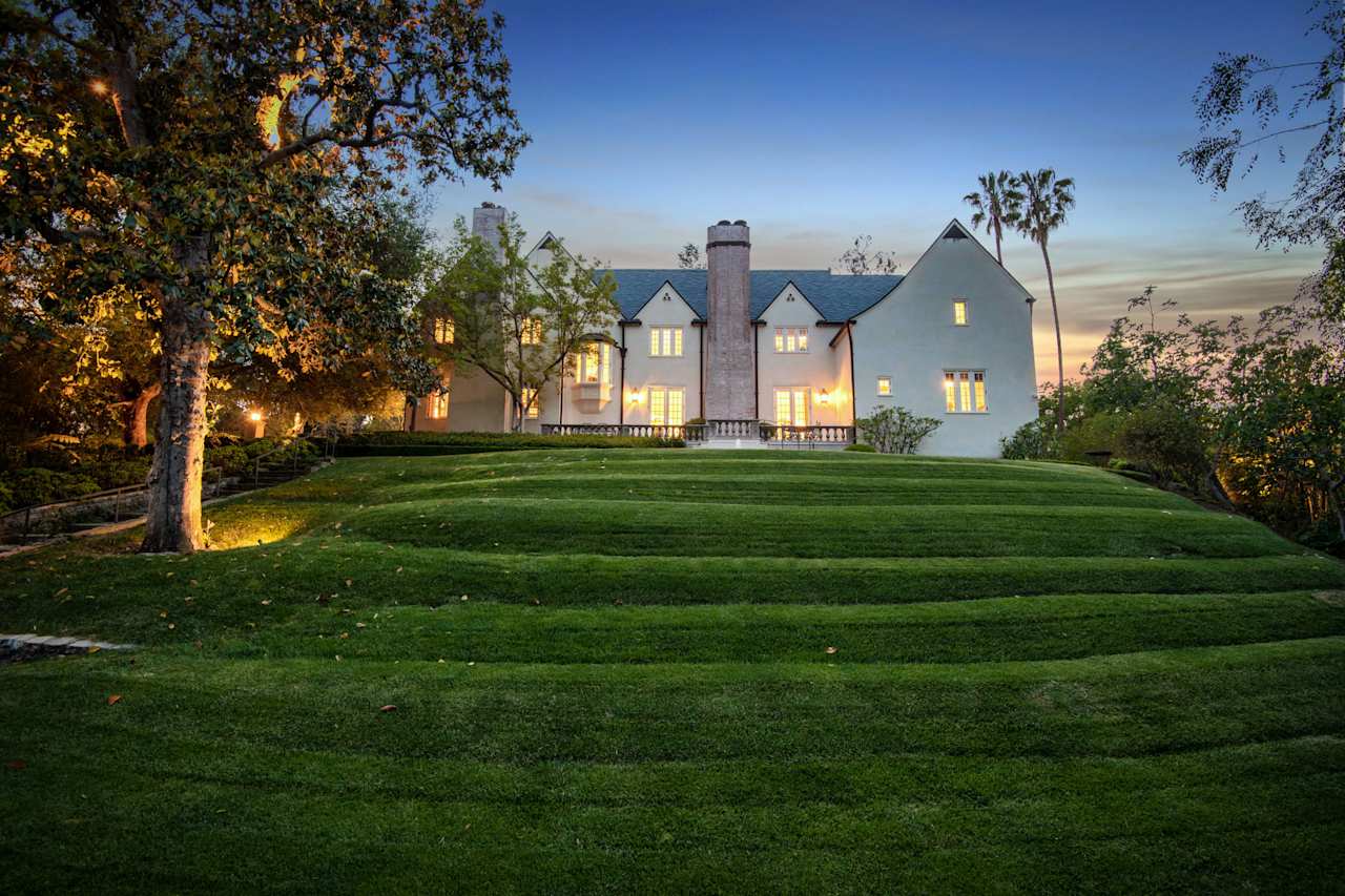 Beverly Hills Real Estate Agent & Realtor | Jade Mills | Bel Air