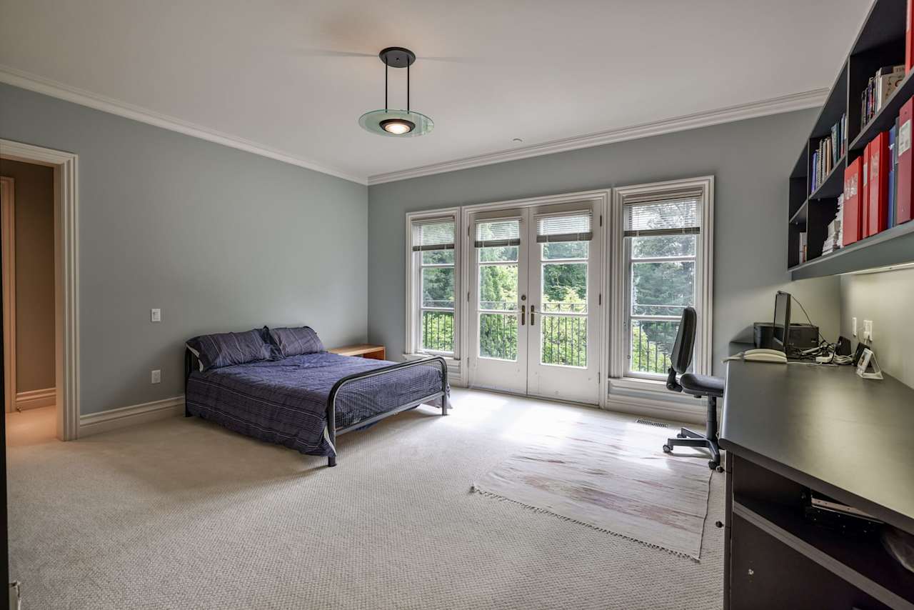 A Luxurious Elegant Residence | Barry Cohen Homes